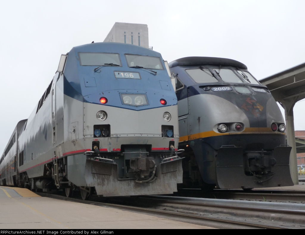 Amtrak 196, CDTX 2009, Looking Up